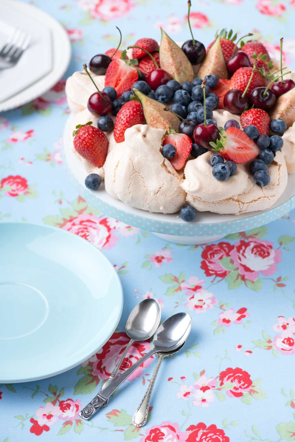 Slow Cooker Pavlova Recipe | British Chefs Table
