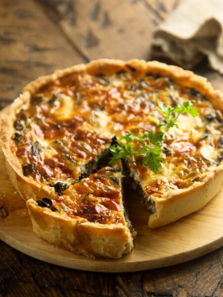 What To Serve With Quiche For Dinner Uk (15 Best Side Dishes) | British ...