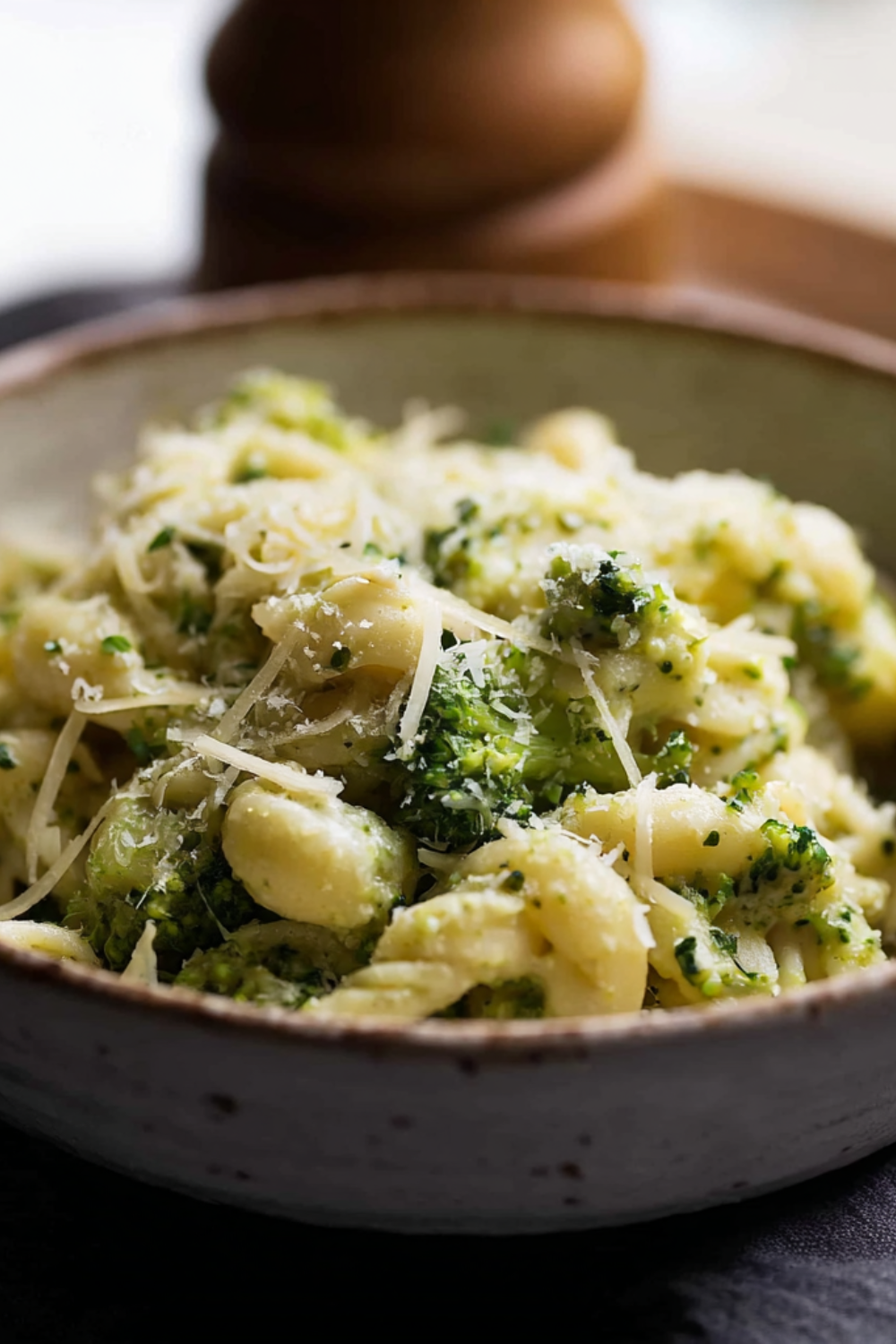 Jamie Oliver Broccoli Pasta 15 Minute Meals | British Chefs Table